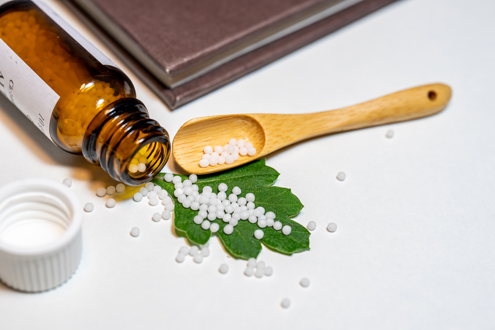 Quais as principais diferenças entre alopatia e homeopatia?